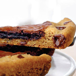 Theres A Papa Johns Cookie Brownie Here Are The New Fast Foods You Need To Try In 2016 E News