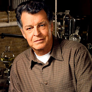 Fringe Star John Noble Back on Set