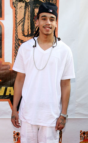 Dolla Shooting Suspect Held on $1 Million Bail | E! News