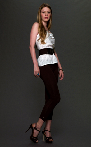 Laura from America's Next Top Model: Cycle 13 | E! News