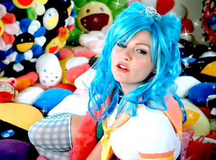 Kirsten Dunst from Stars With Blue Hair | E! News