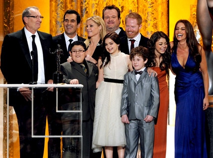 Modern Family Cast from 2011 SAG Awards: Big Moments From the Show | E ...
