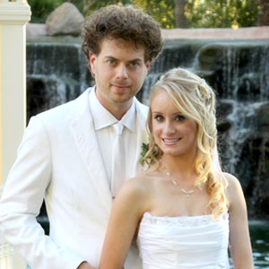 American Idol Finalist Scott MacIntyre Ties the Knot - E! Online