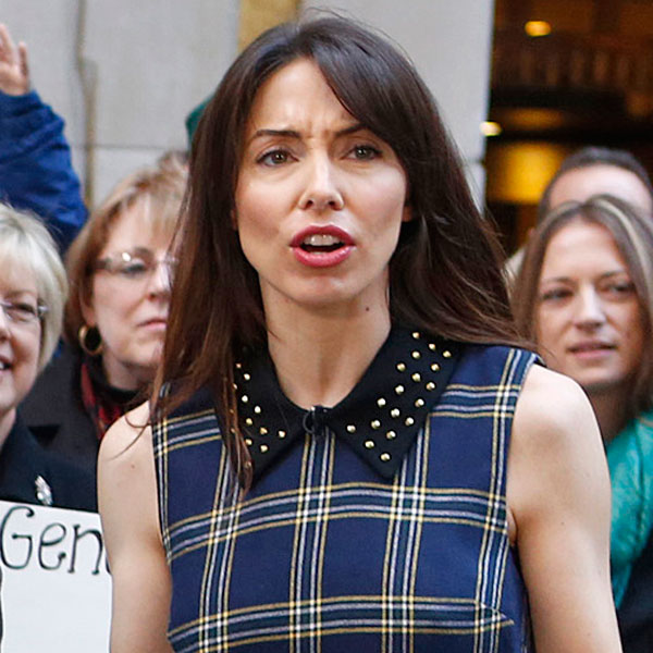 Whitney Cummings Teases Season Premiere of Whitney on NBC - E! Online - CA