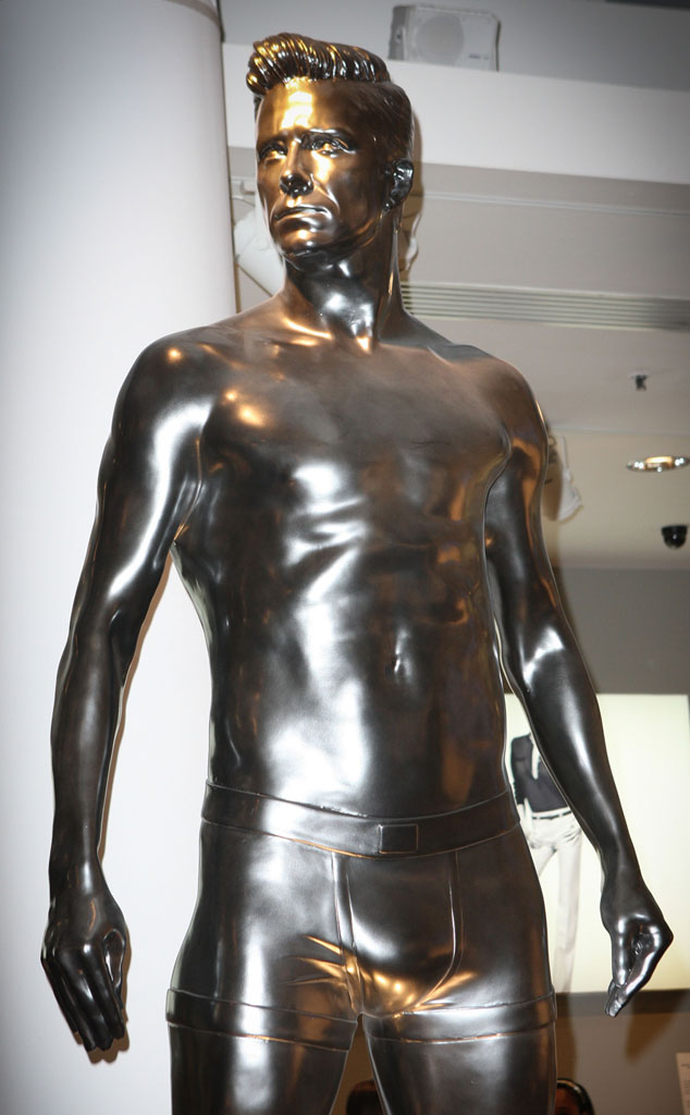 Which Sports Stud Was Sculpted Into a Bronze Statue (In His Knickers ...