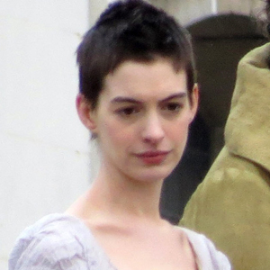 Les Misérables Trailer Released After Leak Debacle—Is Anne Hathaway's ...
