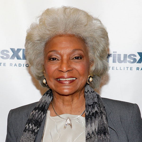 Nichelle Nichols Sings Star Trek Theme to Welcome Shuttle Endeavour - E ...