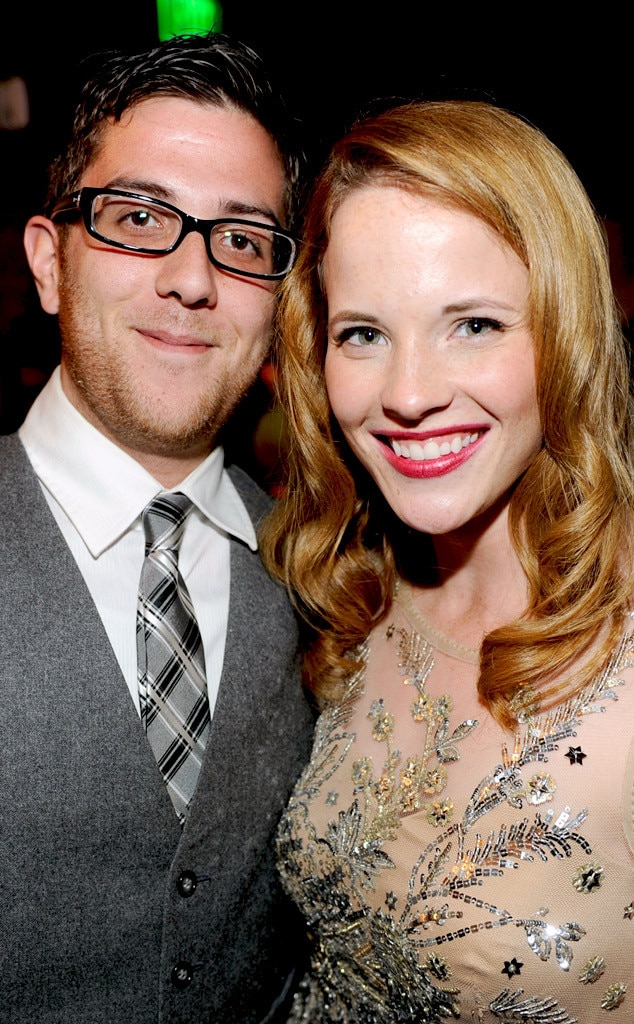 Switched at Birth Star Katie LeClerc Marries Brian Habecost! | E! News