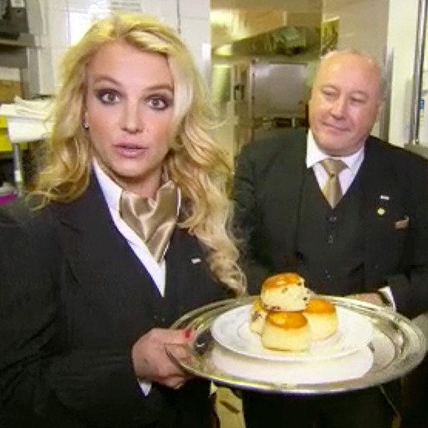 Britney Spears Surprises a Fan as British Waitress—Watch Now! - E! Online
