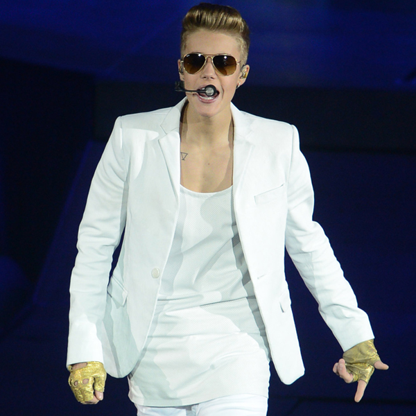 Justin Bieber Back Onstage a Night After Collapse - E! Online