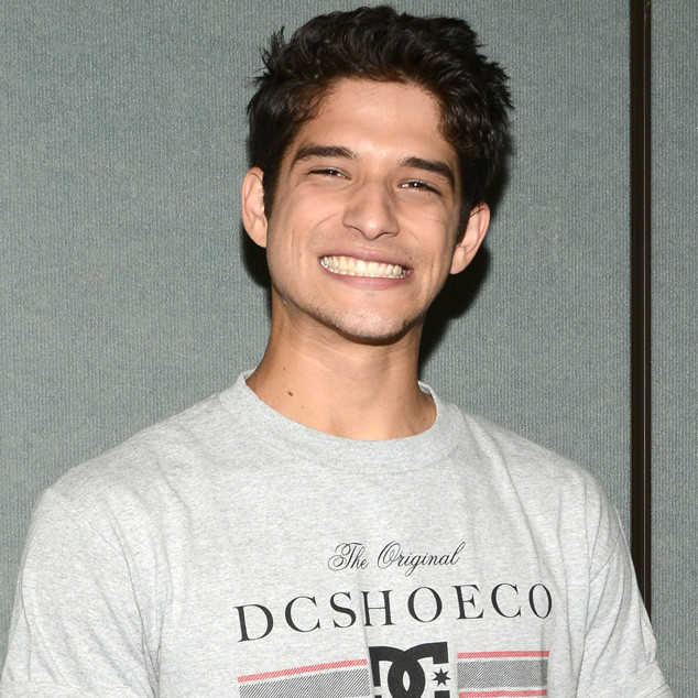 Tyler Posey Says He Has a Grindr Account (Seriously, Watch!) - E ...