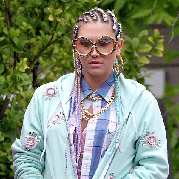 Ke$ha Debuts Cornrows for "Crazy Kids" Video - E! Online
