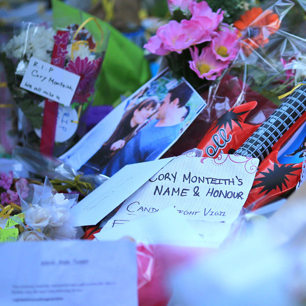 Fans Gather at Cory Monteith's Memorial Vigil - E! Online