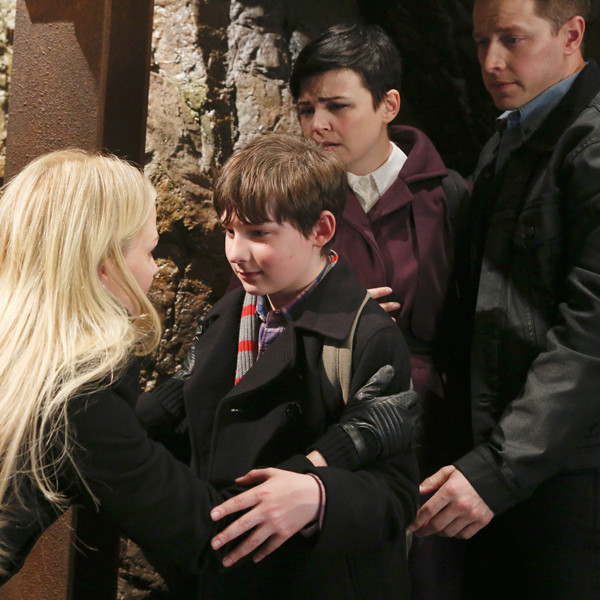 OUAT Exclusive! A "Frightening" Peter Pan Coming! - E! Online