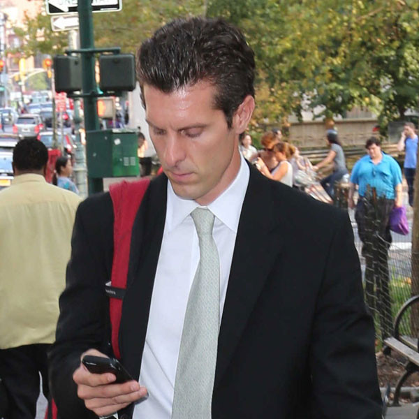 Jason Hoppy Still Wearing Wedding Ring 14 Months After Split! - E ...