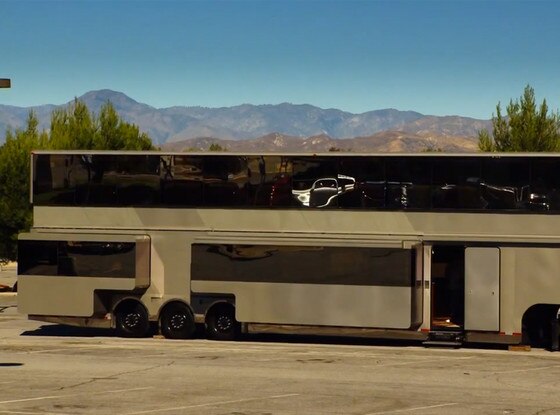 Will Smith's $2.5 Million Trailer: Take the HGTV Tour | E! News