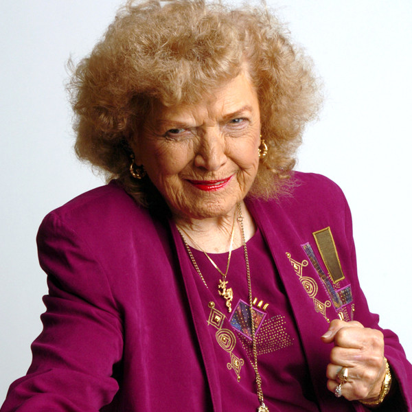 WWE Pioneer Mae Young Dies at 90 - E! Online