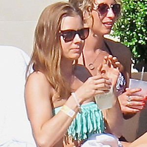 Amy Adams Rocks Mint Green Fringe Bikini In Las Vegas—see The Pic E News