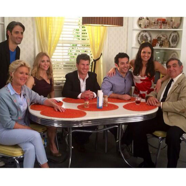 The Wonder Years Cast Together Again! - E! Online