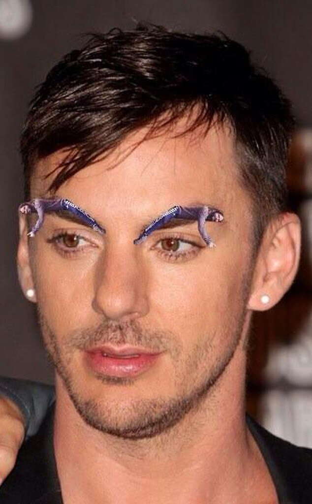 Terrifying Eyebrows From Jared Leto Hugging Things E News