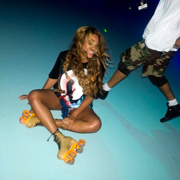 beyonce roller skating