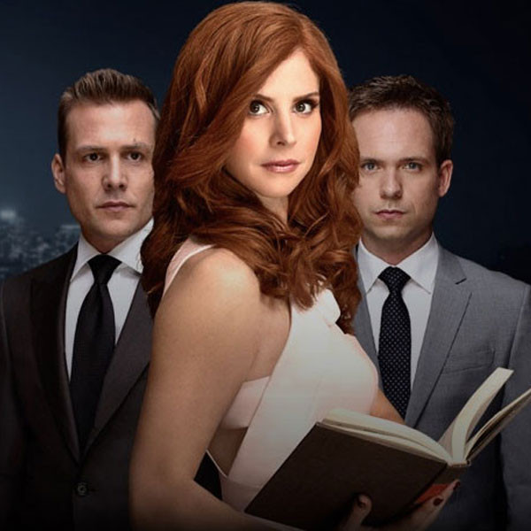 Get Suits Star Sarah Rafferty's 2-Second Beauty Fix - E! Online