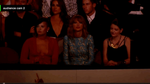 Taylor Swift Dancando Gif Vmas Recapitulando O VMA 2014 Em GIFS Hoje