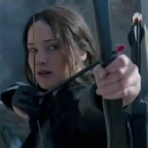 Mockingjay Part 1 Trailer Premieres, J.Law Is Fearless: Watch!