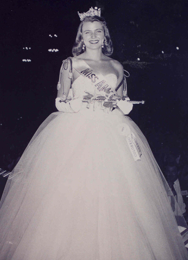 1958 from Miss America: 90 Years of Winners | E! News