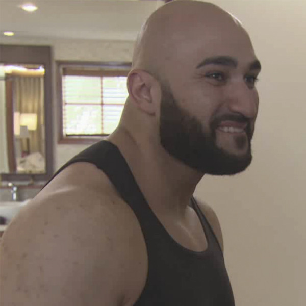 Vinnie Shows Off His 'Package' in Total Divas Deleted Scene
