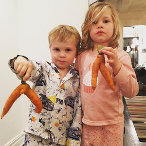 Neil Patrick Harris' Twins Get Thanksgiving Food ''Biology'' Lesson