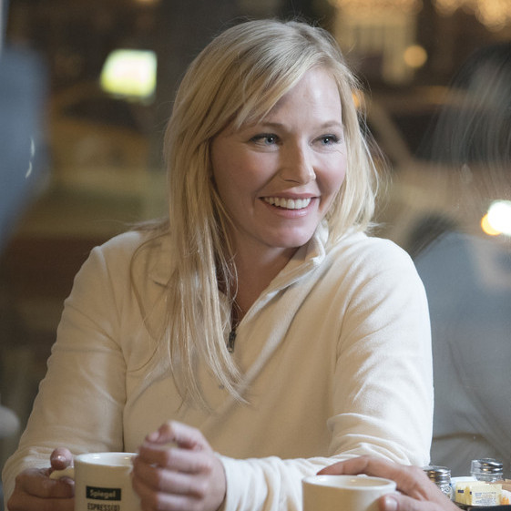 4 Years Later, How SVU's Rollins Found Her Way - E! Online