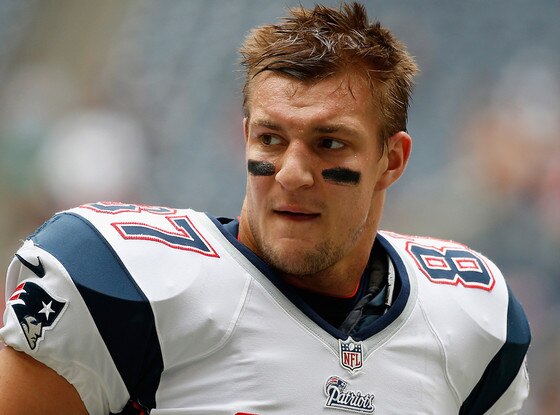13 Reasons Rob Gronkowski Should Be the Next Bachelor | E! News