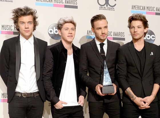 This Is What One Direction Looks Like Now Without Zayn Malik | E! News