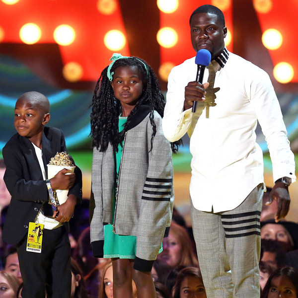 Kevin Hart's MTV Movie Awards Speech Brought the Tears - E! Online