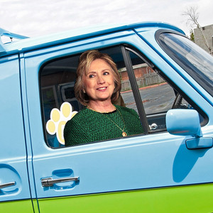 Hillary Clinton & Her ''Scooby Van'' Start Campaign in Iowa!