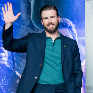 Chris Evans Shaved His Glorious Beard for Captain America: Civil War ...