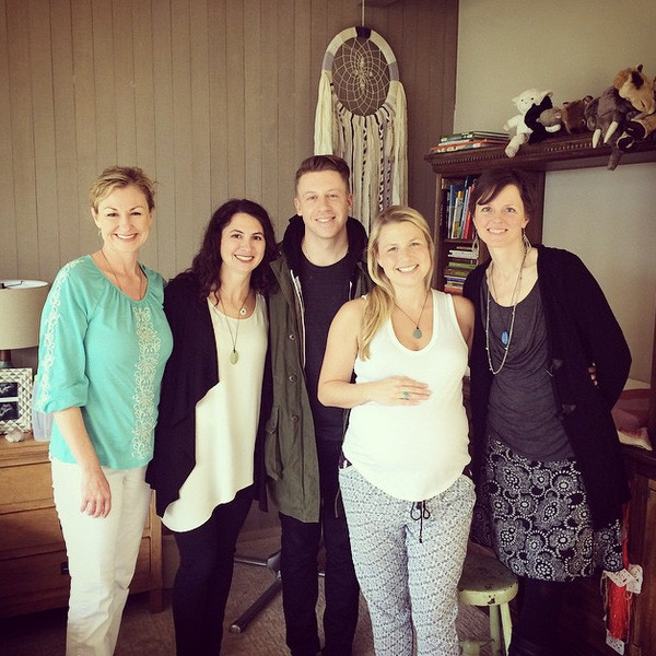 Macklemore & Fiancée Are All Smiles Before Baby's Arrival: Pic