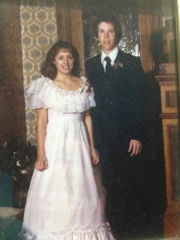 Jim Bob and Michelle Duggar Share Throwback Photo From Their Very First ...