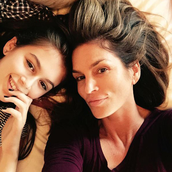 Cindy Crawford and Her Look-Alike Daughter Look Gorgeous Makeup-Free ...