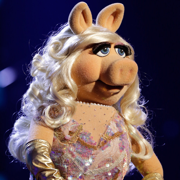 Miss Piggy Performs Rihanna’s "BBHMM" Flawlessly