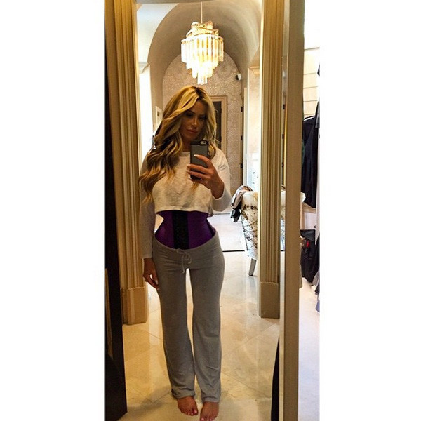 Kim Zolciak Says She Lost 4 Inches From Waist Trainer E Online Uk