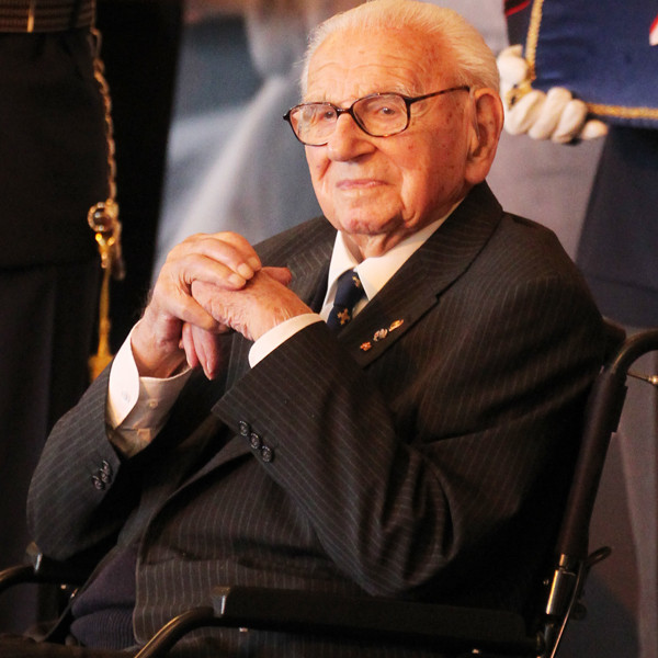Nicholas Winton Dies at 106; Hero Saved 669 Children From Holocaust - E ...