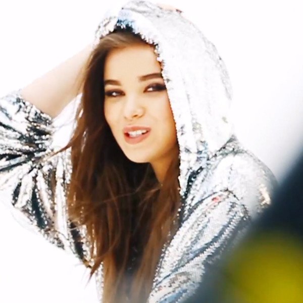 Watch a BTS Clip of Hailee Steinfeld's ''Love Myself'' Music Video