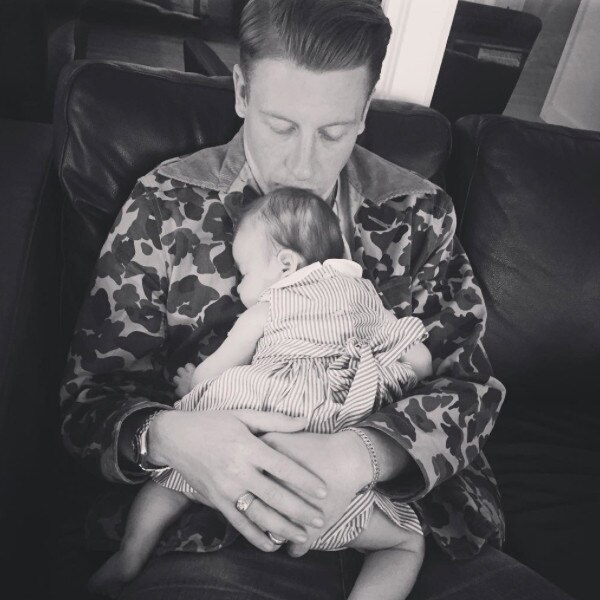 Macklemore, Now Married and a Dad, Dedicates Song to New Baby Girl! | E ...