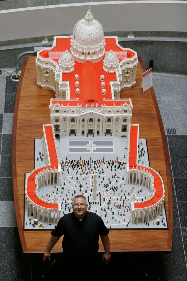 Priest Builds Amazing LEGO Replica of the Vatican—Look! | E! News
