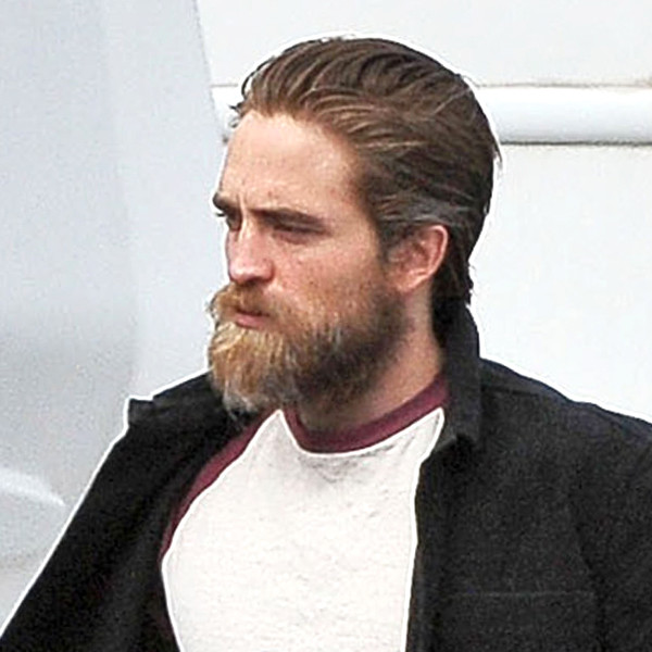 Robert Pattinson Talks Weight Gain and His Vacation Fear - E! Online