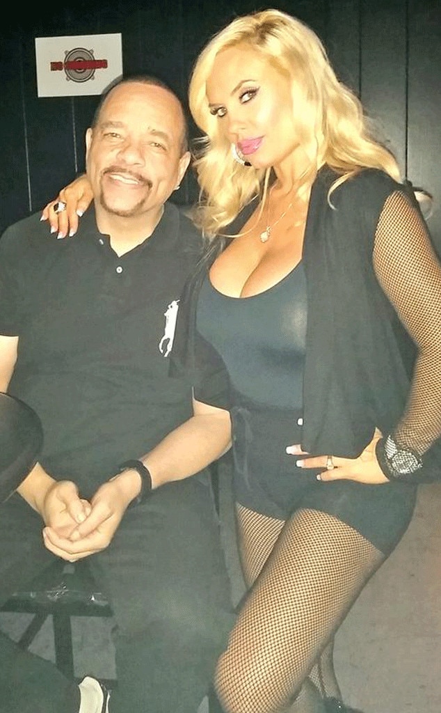 Coco May Have the Smallest Baby Bump We've Ever Seen 7 Months Into Her ...