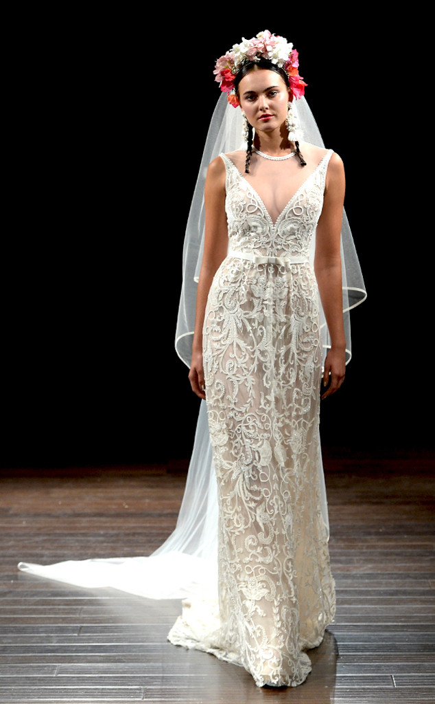 Photos from Best Looks From the Fall 2016 Bridal Collections