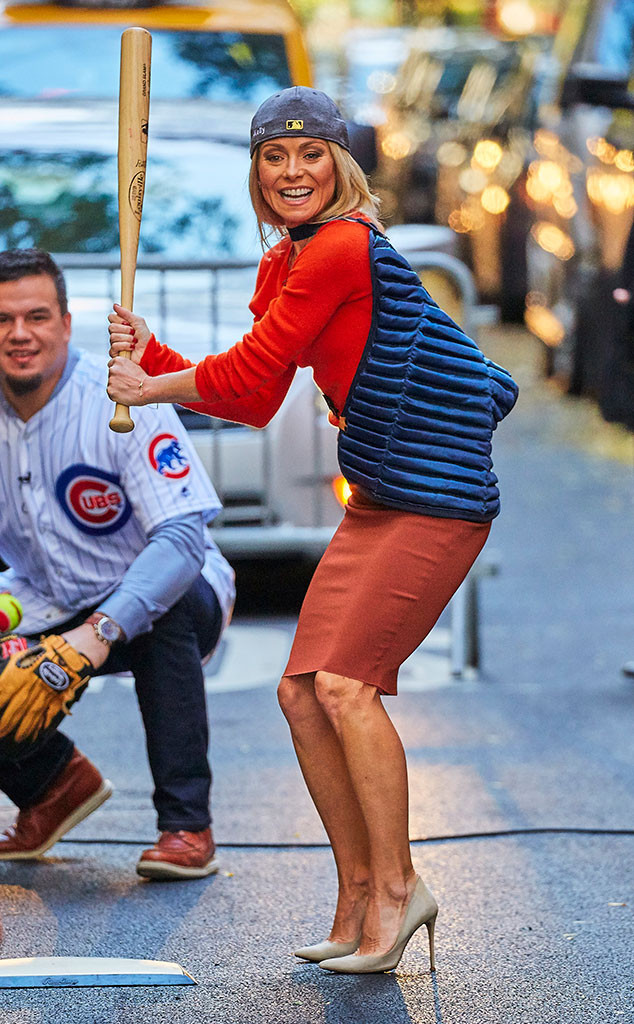 Kelly Ripa from The Big Picture: Today's Hot Photos | E! News